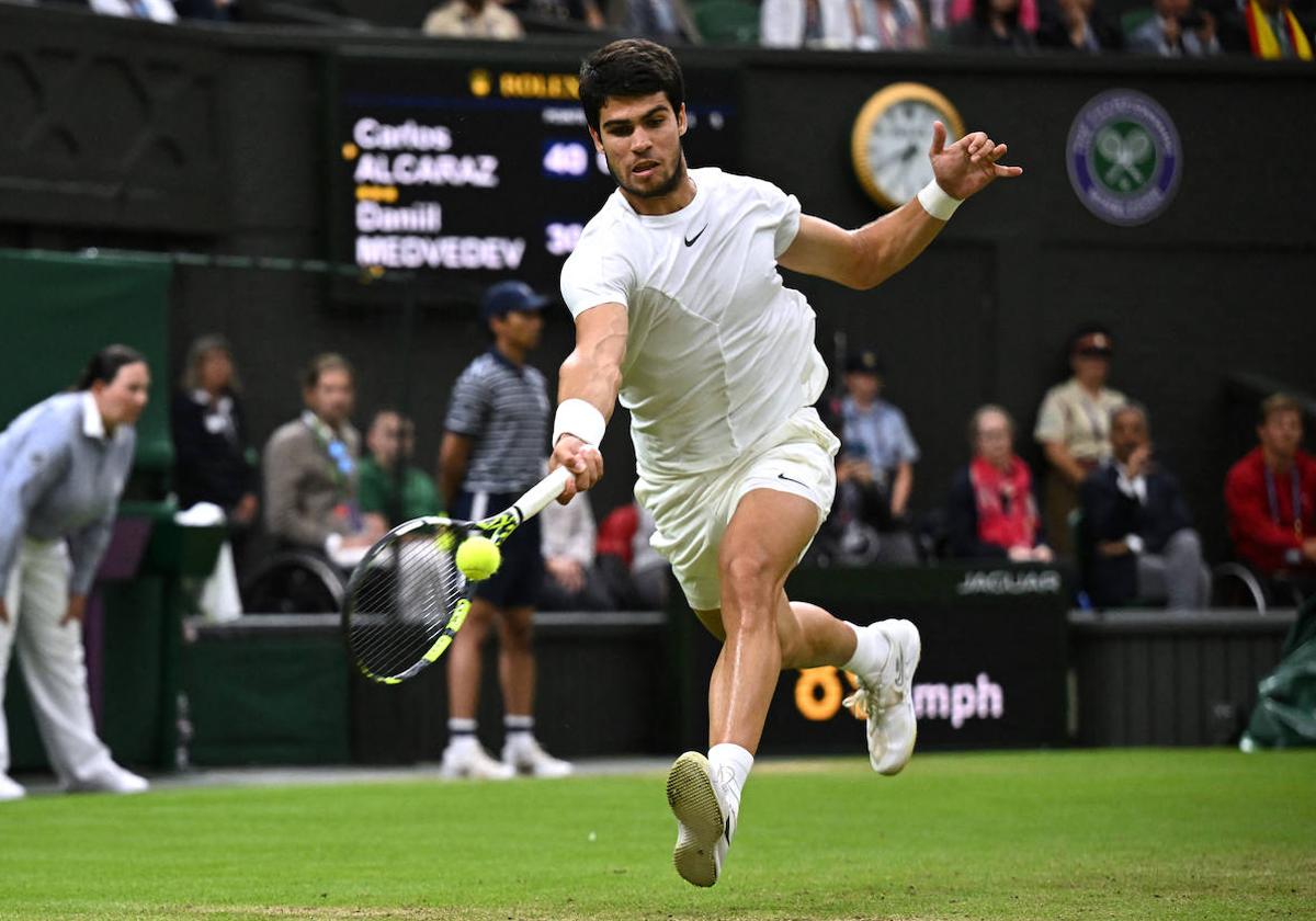 Carlos Alcaraz derrota a Novak Djokovic en la final de Wimbledon e inicia una nueva era en la ...